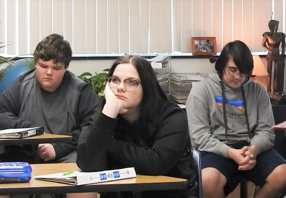 Alpena students quietly remember teens killed in Oxford shooting | News ...
